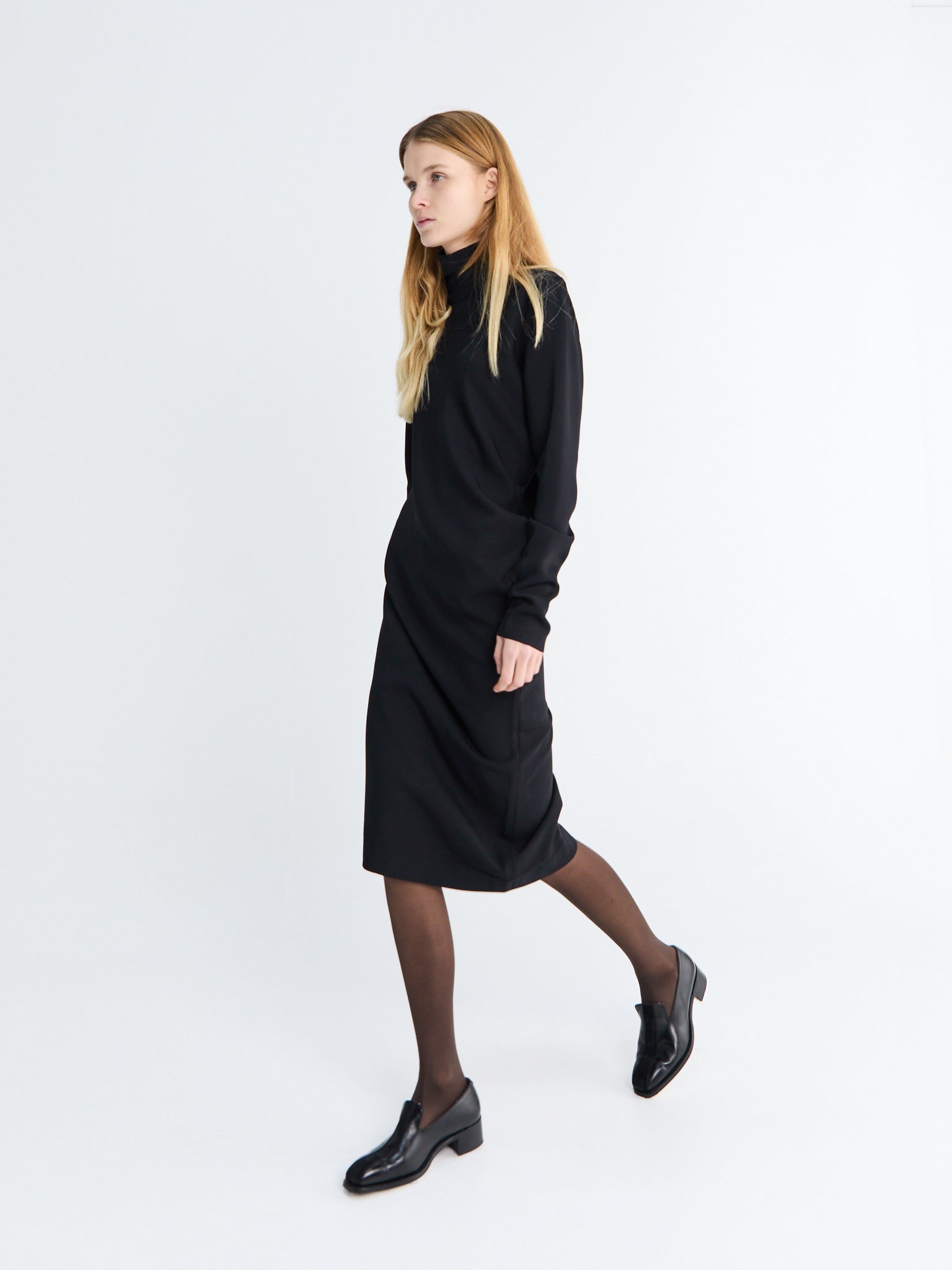 Toteme - Twist Dress in Black – Stoy
